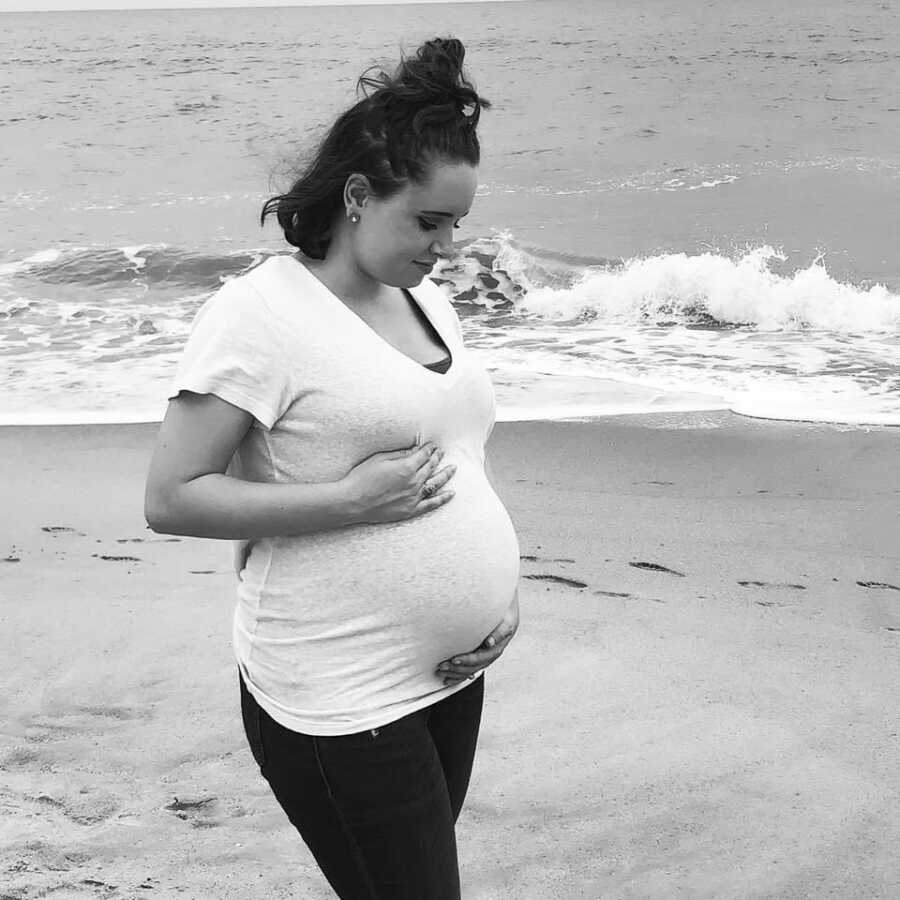 ‘If you feel like no one believes in you, remember that I do.’: Single ...