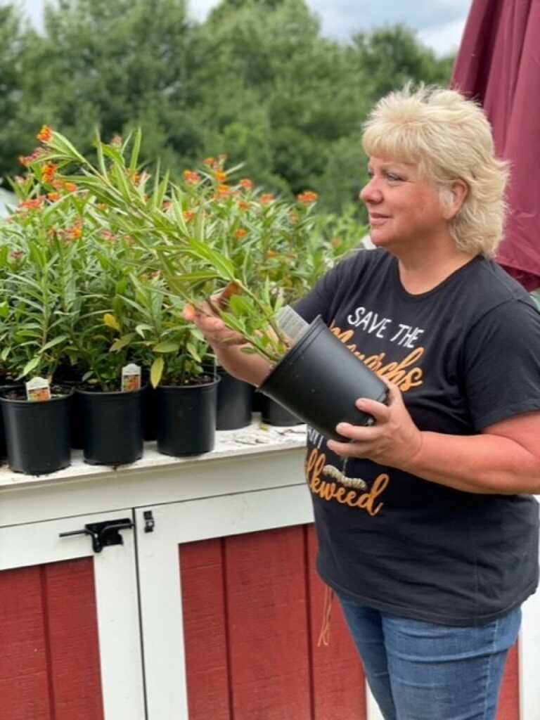 Meet ‘Butterfly Lady’ Donna Scott Thompson: The Woman Who Is ...