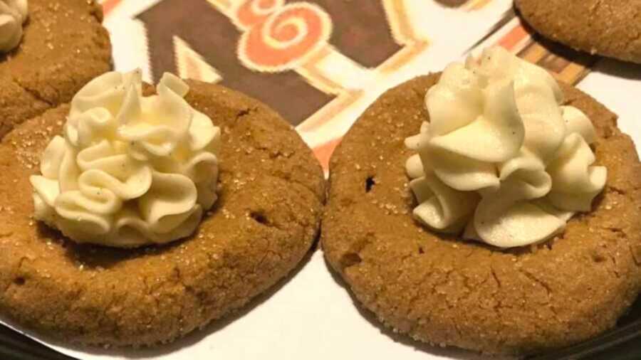 Delicious Root Beer Float Cookies With Buttercream Frosting – Love What ...